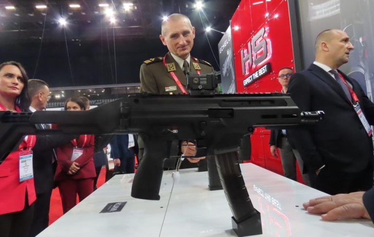 Obrana i sigurnost – ASDA 2025: strojnica Kuna i nova kaciga – zvijezde ...